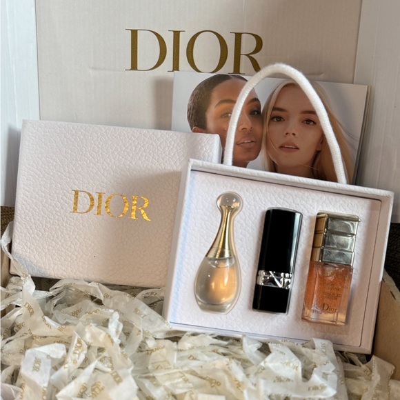 Dior | Makeup | Dior 3 Piece Gift Set | Poshmark